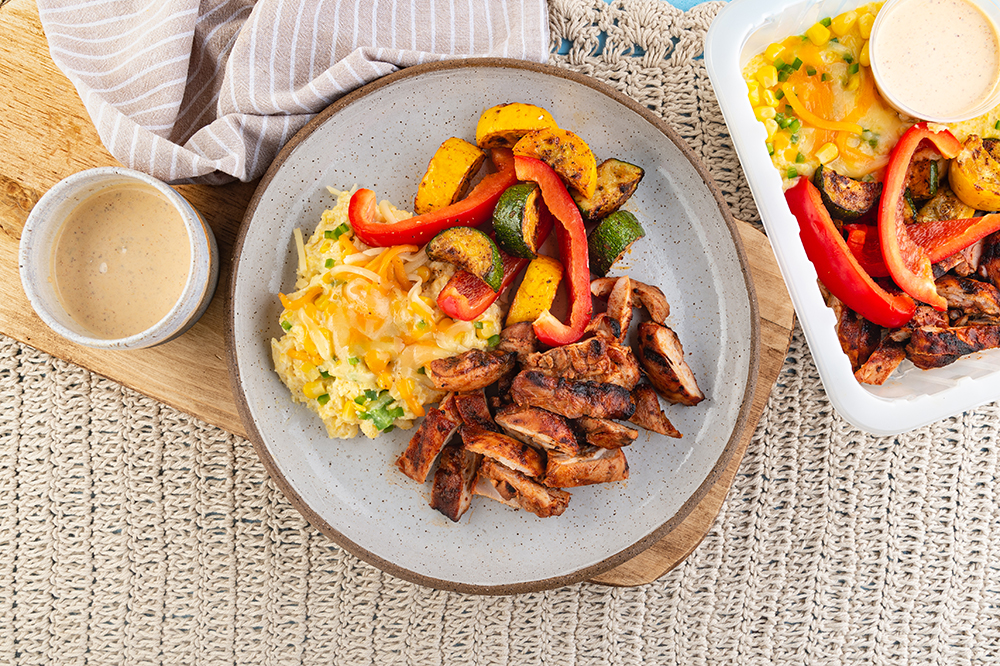 Hauts de cuisse de poulet grillés style Alabama, mayonnaise sud-ouest ...