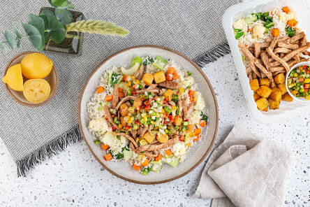 Sauté de riz et porc avec betteraves rôties et relish de poivrons au ...